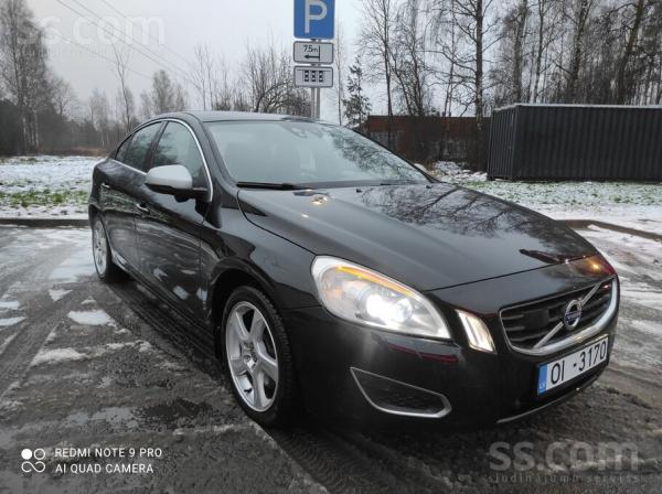 Black Volvo S60 2011 in Riga, with an engine capacity of 2.40 L and mileage of 0 thousand km for 7800 €, photo 3 on AUTOMOTO.COM.LV