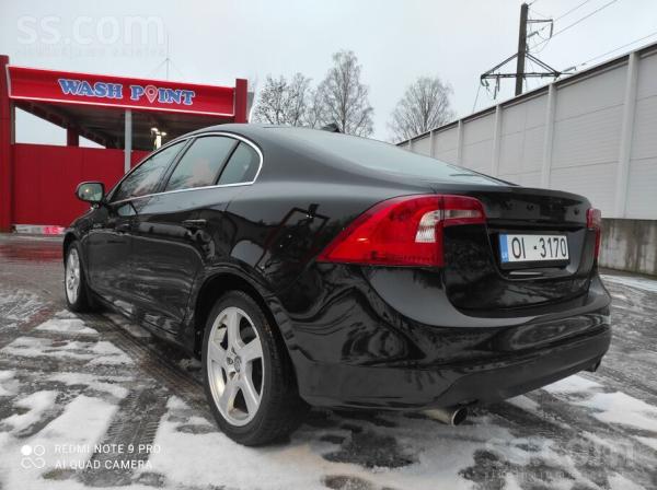 Black Volvo S60 2011 in Riga, with an engine capacity of 2.40 L and mileage of 0 thousand km for 7800 €, photo 7 on AUTOMOTO.COM.LV