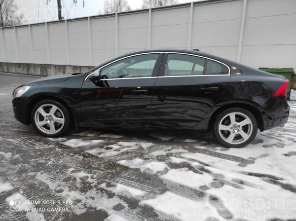Black Volvo S60 2011 in Riga, with an engine capacity of 2.40 L and mileage of 0 thousand km for 7800 €, photo 8 on AUTOMOTO.COM.LV