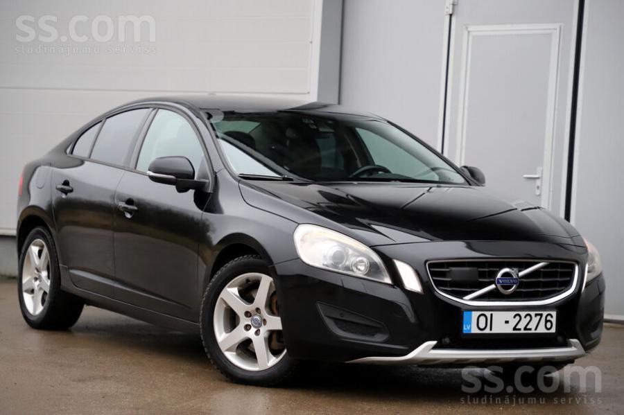 Black Volvo S60 2011 in Tukums, with an engine capacity of 2.40 L and mileage of 290 thousand km for 6450 €, photo 2 on AUTOMOTO.COM.LV