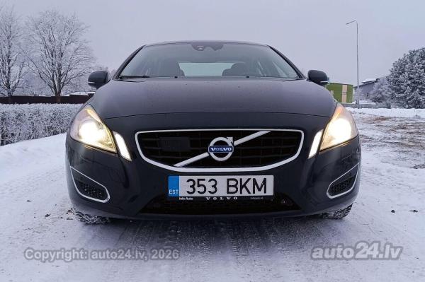 Black Volvo S60 2011 in Tartu, with an engine capacity of 2.40 L and mileage of 254 thousand km for 6700 €, photo 7 on AUTOMOTO.COM.LV