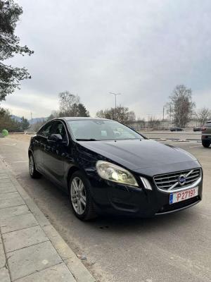 Black Volvo S60 2011 in Taurage, with an engine capacity of 2.00 L and mileage of 289 thousand km for 5300 €, photo 2 on AUTOMOTO.COM.LV