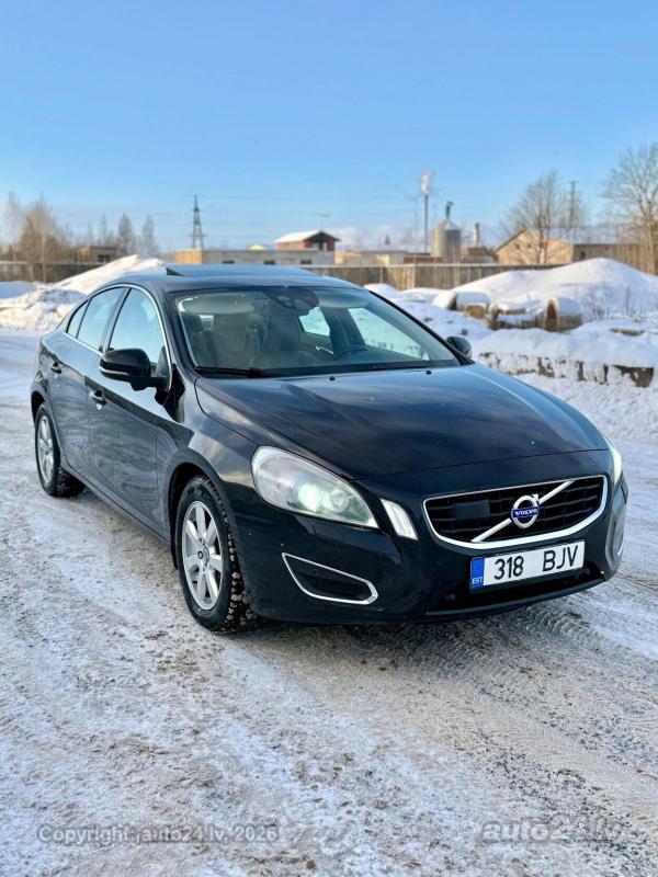 Black Volvo S60 2011 in Johvi, with an engine capacity of 2.40 L and mileage of 266 thousand km for 7000 €, photo 2 on AUTOMOTO.COM.LV