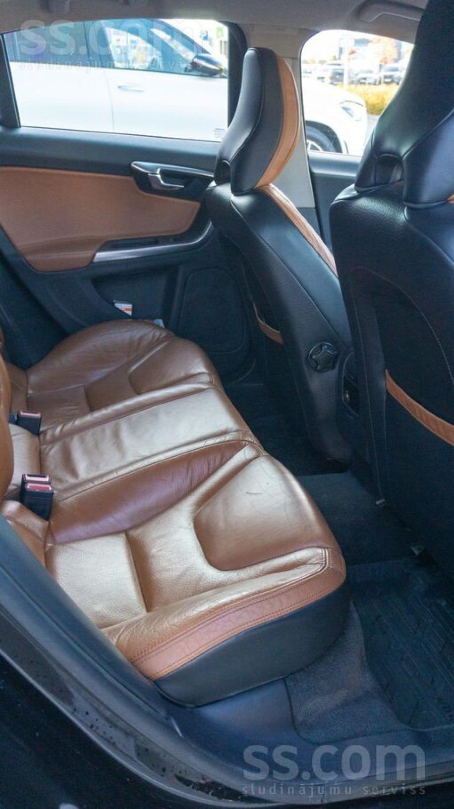 Melns Volvo S60 2011 Rīga, ar dzinēja tilpumu 2.40 L un nobraukumu 280 tūkst. km par 6290 €, foto 27 vietnē AUTOMOTO.COM.LV