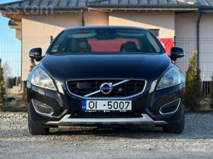 Melns Volvo S60 2011 Jelgava, ar dzinēja tilpumu 2.40 L un nobraukumu 0 tūkst. km par 6990 €, foto 3 vietnē AUTOMOTO.COM.LV