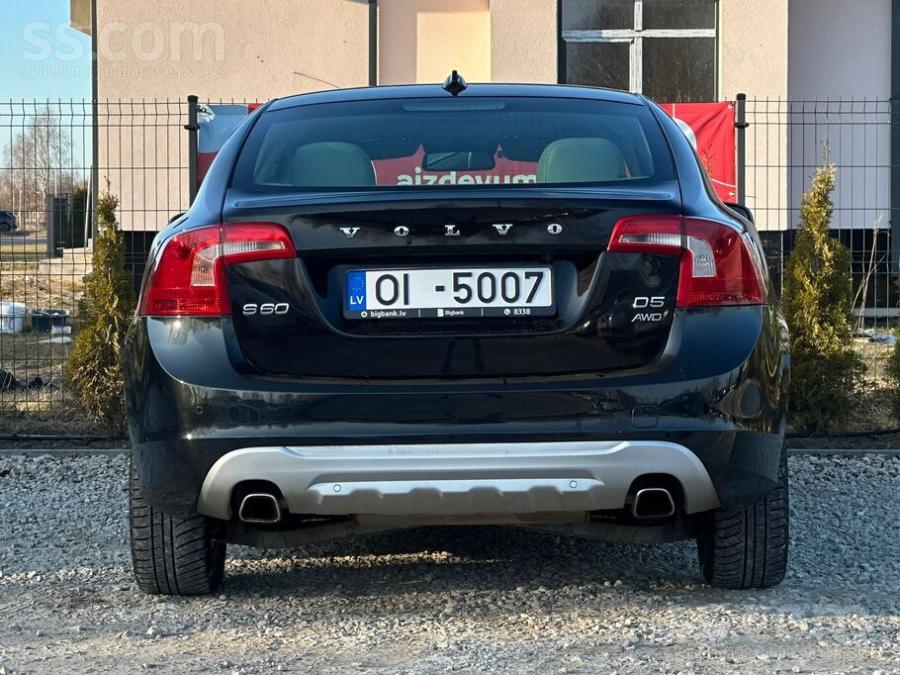 Melns Volvo S60 2011 Jelgava, ar dzinēja tilpumu 2.40 L un nobraukumu 0 tūkst. km par 6990 €, foto 6 vietnē AUTOMOTO.COM.LV
