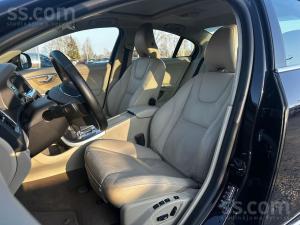 Melns Volvo S60 2011 Jelgava, ar dzinēja tilpumu 2.40 L un nobraukumu 0 tūkst. km par 6990 €, foto 8 vietnē AUTOMOTO.COM.LV