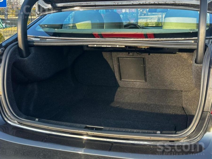Melns Volvo S60 2011 Jelgava, ar dzinēja tilpumu 2.40 L un nobraukumu 0 tūkst. km par 6990 €, foto 33 vietnē AUTOMOTO.COM.LV