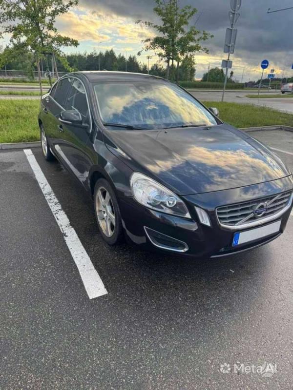 Melns Volvo S60 2011 Viļņa, ar dzinēja tilpumu 1.98 L un nobraukumu 234 tūkst. km par 6300 €, foto 1 vietnē AUTOMOTO.COM.LV