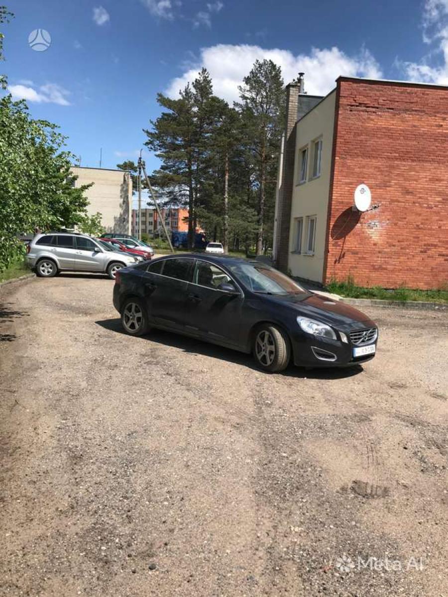 Черный Вольво С60 2011 в Вильнюс, объемом двигателя 1.98 л и пробегом 234 тыс. км за 6300 €, фото 6 на AUTOMOTO.COM.LV