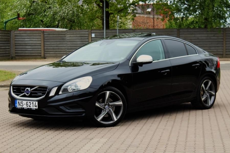 Melns Volvo S60 2011 Rīga, ar dzinēja tilpumu 1.60 L un nobraukumu 234 tūkst. km par 7350 €, foto 3 vietnē AUTOMOTO.COM.LV