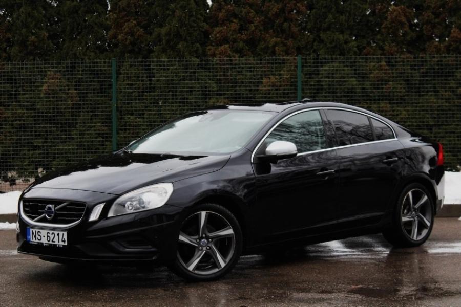 Melns Volvo S60 2011 Rīga, ar dzinēja tilpumu 1.60 L un nobraukumu 234 tūkst. km par 7350 €, foto 4 vietnē AUTOMOTO.COM.LV
