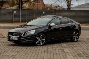 Melns Volvo S60 2011 Rīga, ar dzinēja tilpumu 1.60 L un nobraukumu 234 tūkst. km par 7350 €, foto 5 vietnē AUTOMOTO.COM.LV