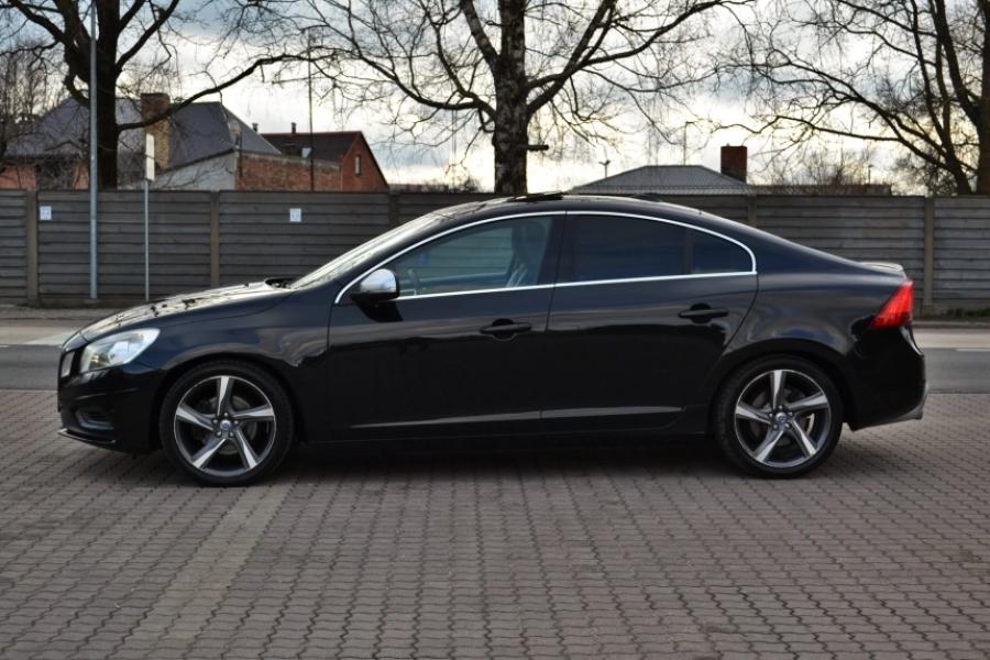 Melns Volvo S60 2011 Rīga, ar dzinēja tilpumu 1.60 L un nobraukumu 234 tūkst. km par 7350 €, foto 7 vietnē AUTOMOTO.COM.LV