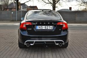 Melns Volvo S60 2011 Rīga, ar dzinēja tilpumu 1.60 L un nobraukumu 234 tūkst. km par 7350 €, foto 17 vietnē AUTOMOTO.COM.LV