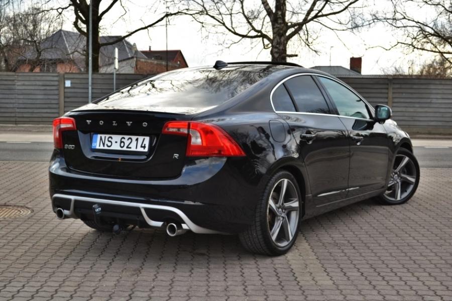 Melns Volvo S60 2011 Rīga, ar dzinēja tilpumu 1.60 L un nobraukumu 234 tūkst. km par 7350 €, foto 21 vietnē AUTOMOTO.COM.LV