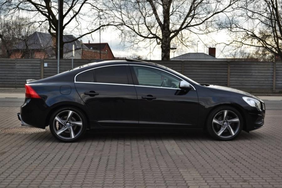 Melns Volvo S60 2011 Rīga, ar dzinēja tilpumu 1.60 L un nobraukumu 234 tūkst. km par 7350 €, foto 23 vietnē AUTOMOTO.COM.LV