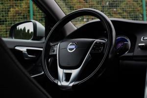 Melns Volvo S60 2011 Rīga, ar dzinēja tilpumu 1.60 L un nobraukumu 234 tūkst. km par 7350 €, foto 30 vietnē AUTOMOTO.COM.LV