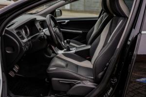 Melns Volvo S60 2011 Rīga, ar dzinēja tilpumu 1.60 L un nobraukumu 234 tūkst. km par 7350 €, foto 32 vietnē AUTOMOTO.COM.LV