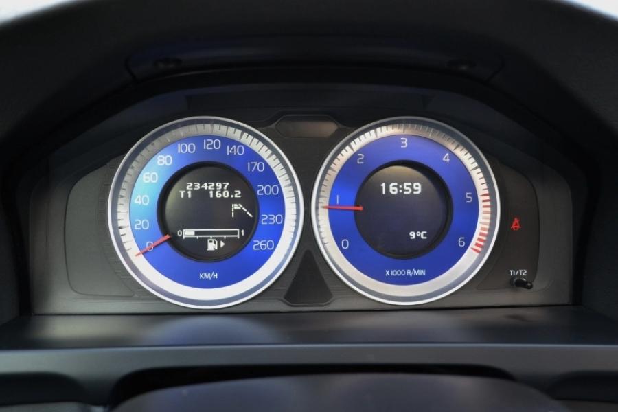 Melns Volvo S60 2011 Rīga, ar dzinēja tilpumu 1.60 L un nobraukumu 234 tūkst. km par 7350 €, foto 33 vietnē AUTOMOTO.COM.LV