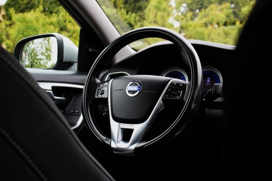 Melns Volvo S60 2011 Rīga, ar dzinēja tilpumu 1.60 L un nobraukumu 234 tūkst. km par 7350 €, foto 36 vietnē AUTOMOTO.COM.LV