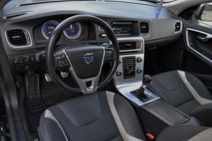 Melns Volvo S60 2011 Rīga, ar dzinēja tilpumu 1.60 L un nobraukumu 234 tūkst. km par 7350 €, foto 38 vietnē AUTOMOTO.COM.LV