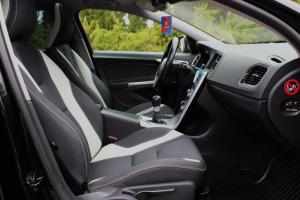 Melns Volvo S60 2011 Rīga, ar dzinēja tilpumu 1.60 L un nobraukumu 234 tūkst. km par 7350 €, foto 53 vietnē AUTOMOTO.COM.LV