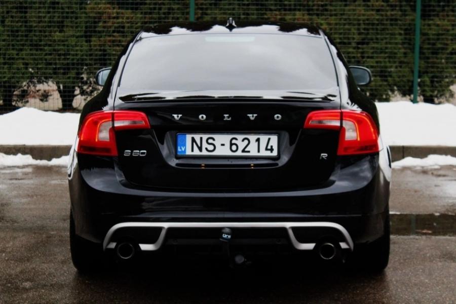 Melns Volvo S60 2011 Rīga, ar dzinēja tilpumu 1.60 L un nobraukumu 234 tūkst. km par 7350 €, foto 54 vietnē AUTOMOTO.COM.LV