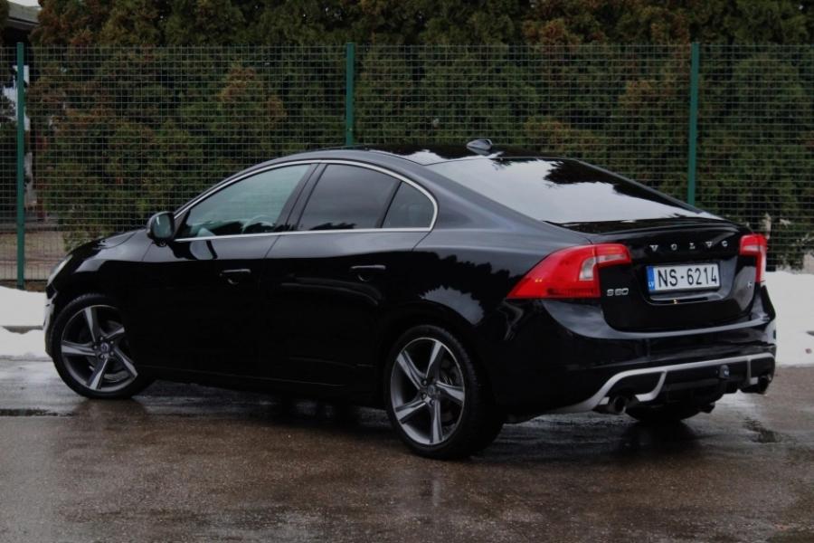 Melns Volvo S60 2011 Rīga, ar dzinēja tilpumu 1.60 L un nobraukumu 234 tūkst. km par 7350 €, foto 61 vietnē AUTOMOTO.COM.LV