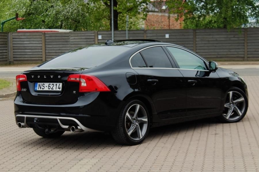 Melns Volvo S60 2011 Rīga, ar dzinēja tilpumu 1.60 L un nobraukumu 234 tūkst. km par 7350 €, foto 66 vietnē AUTOMOTO.COM.LV