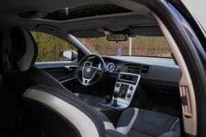 Melns Volvo S60 2011 Rīga, ar dzinēja tilpumu 1.60 L un nobraukumu 234 tūkst. km par 7350 €, foto 79 vietnē AUTOMOTO.COM.LV