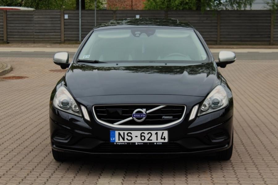Melns Volvo S60 2011 Rīga, ar dzinēja tilpumu 1.60 L un nobraukumu 234 tūkst. km par 7350 €, foto 82 vietnē AUTOMOTO.COM.LV