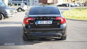 Black Volvo S60 2011 in Tallinn, with an engine capacity of 2.40 L and mileage of 193 thousand km for 9200 €, photo 3 on AUTOMOTO.COM.LV