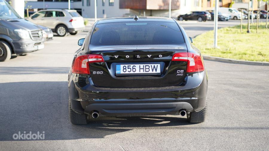 Black Volvo S60 2011 in Tallinn, with an engine capacity of 2.40 L and mileage of 193 thousand km for 9200 €, photo 3 on AUTOMOTO.COM.LV