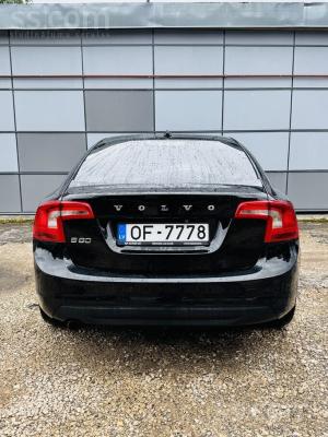 Melns Volvo S60 2011 Rīga, ar dzinēja tilpumu 2.00 L un nobraukumu 315 tūkst. km par 4600 €, foto 6 vietnē AUTOMOTO.COM.LV