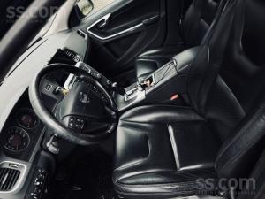 Melns Volvo S60 2011 Rīga, ar dzinēja tilpumu 2.00 L un nobraukumu 315 tūkst. km par 4600 €, foto 7 vietnē AUTOMOTO.COM.LV