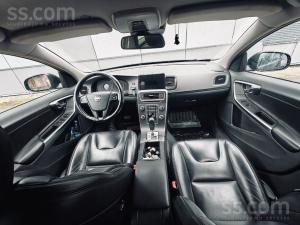 Melns Volvo S60 2011 Rīga, ar dzinēja tilpumu 2.00 L un nobraukumu 315 tūkst. km par 4600 €, foto 8 vietnē AUTOMOTO.COM.LV