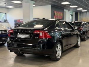 Black Volvo S60 2011 in Klaipeda, with an engine capacity of 1.98 L and mileage of 345 thousand km for 5950 €, photo 7 on AUTOMOTO.COM.LV