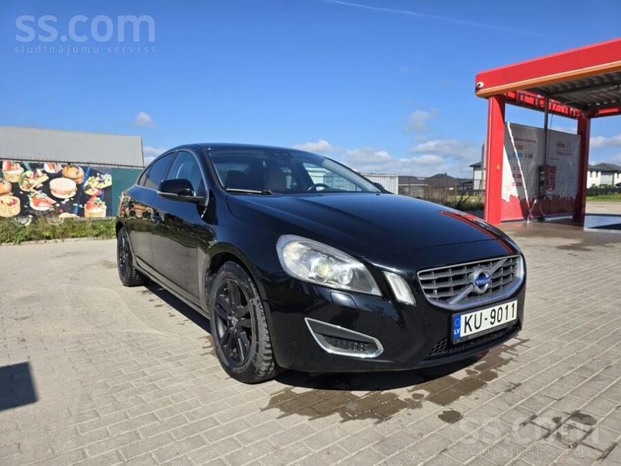 Melns Volvo S60 2011 Rīga, ar dzinēja tilpumu 2.00 L un nobraukumu 198 tūkst. km par 5800 €, foto 3 vietnē AUTOMOTO.COM.LV