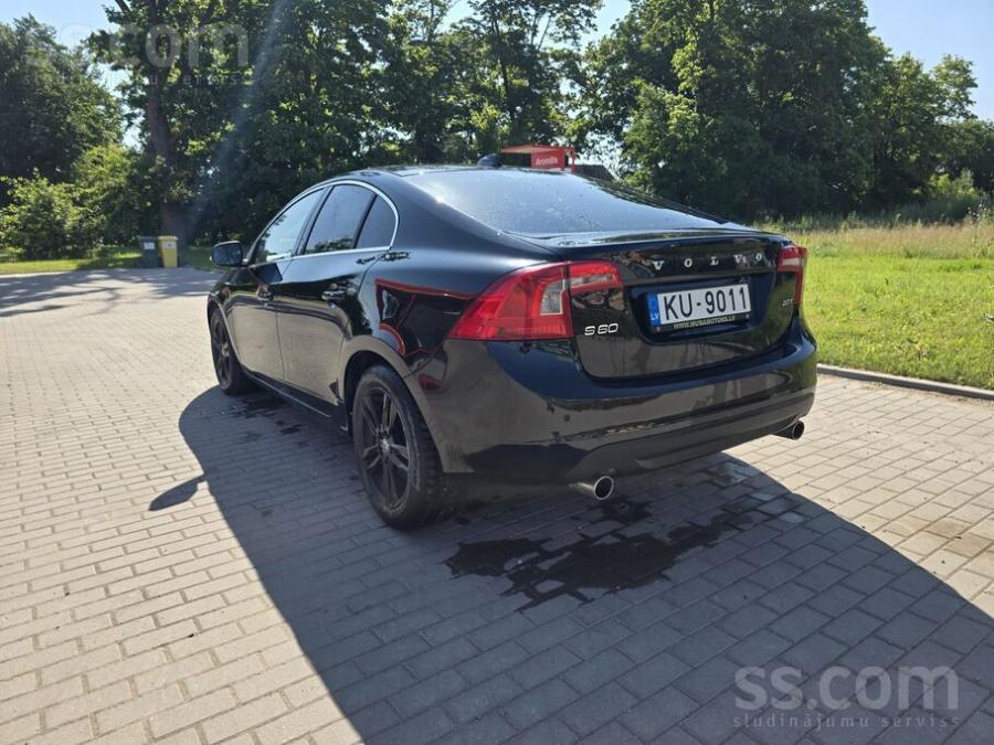 Melns Volvo S60 2011 Rīga, ar dzinēja tilpumu 2.00 L un nobraukumu 198 tūkst. km par 5800 €, foto 7 vietnē AUTOMOTO.COM.LV
