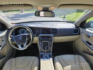 Melns Volvo S60 2011 Rīga, ar dzinēja tilpumu 2.00 L un nobraukumu 198 tūkst. km par 5800 €, foto 10 vietnē AUTOMOTO.COM.LV