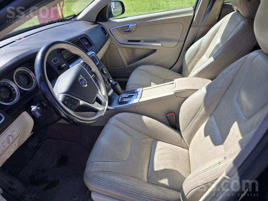 Melns Volvo S60 2011 Rīga, ar dzinēja tilpumu 2.00 L un nobraukumu 198 tūkst. km par 5800 €, foto 11 vietnē AUTOMOTO.COM.LV