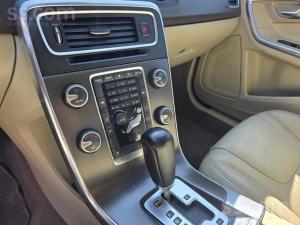 Melns Volvo S60 2011 Rīga, ar dzinēja tilpumu 2.00 L un nobraukumu 198 tūkst. km par 5800 €, foto 12 vietnē AUTOMOTO.COM.LV