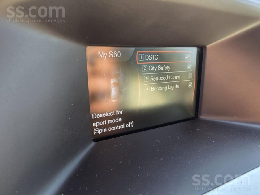 Melns Volvo S60 2011 Rīga, ar dzinēja tilpumu 2.00 L un nobraukumu 198 tūkst. km par 5800 €, foto 14 vietnē AUTOMOTO.COM.LV