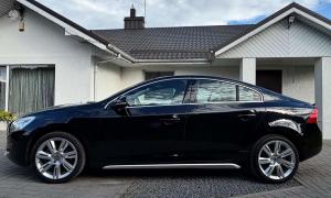 Black Volvo S60 2011 in Kaunas, with an engine capacity of 2.40 L and mileage of 289 thousand km for 6950 €, photo 6 on AUTOMOTO.COM.LV