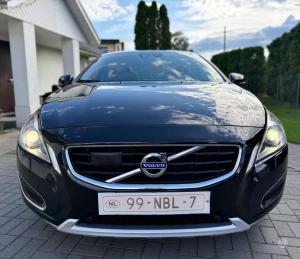 Black Volvo S60 2011 in Kaunas, with an engine capacity of 2.40 L and mileage of 289 thousand km for 6950 €, photo 7 on AUTOMOTO.COM.LV