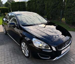 Black Volvo S60 2011 in Kaunas, with an engine capacity of 2.40 L and mileage of 289 thousand km for 6950 €, photo 18 on AUTOMOTO.COM.LV