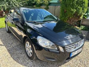 Black Volvo S60 2011 in Cesis, with an engine capacity of 2.00 L and mileage of 345 thousand km for 4900 €, photo  on AUTOMOTO.COM.LV
