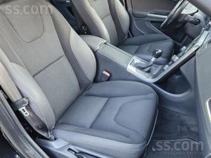 Black Volvo S60 2011 in Jekabpils, with an engine capacity of 2.00 L and mileage of 264 thousand km for 6490 €, photo 24 on AUTOMOTO.COM.LV