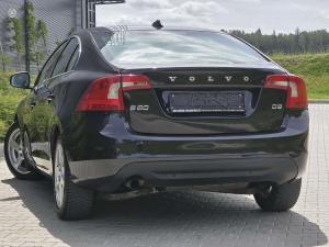 Черный Вольво С60 2011 в Вильнюс, объемом двигателя 1.98 л и пробегом 260 тыс. км за 7600 €, фото 9 на AUTOMOTO.COM.LV